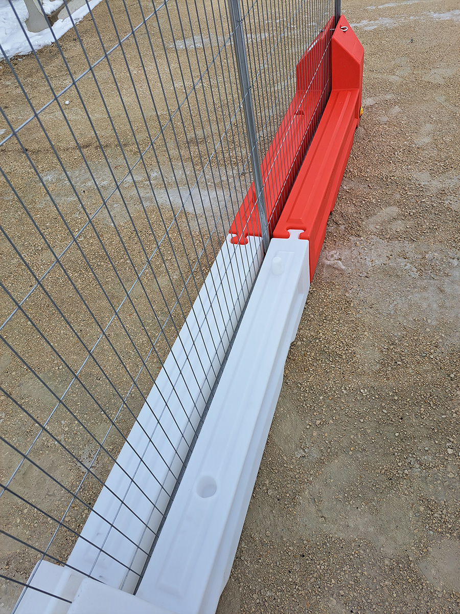 Slot Block Barrier - Red - Broadfence