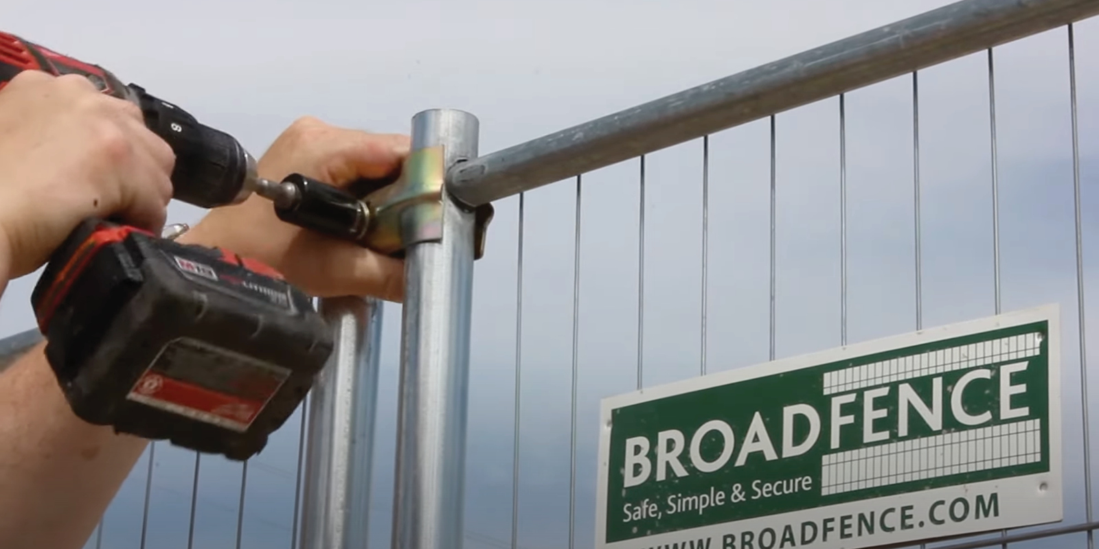 Chain-link vs. Wire Mesh Temporary Fences